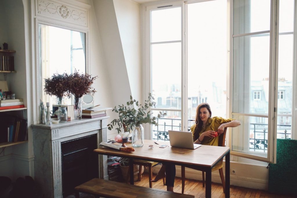 Limited Room for a Home Office? 5 Tips to Create the Perfect Multipurp