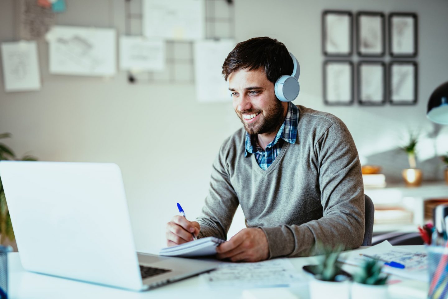 5 Ways to Create a Productive Study Space in Your Dorm Room - Bestar